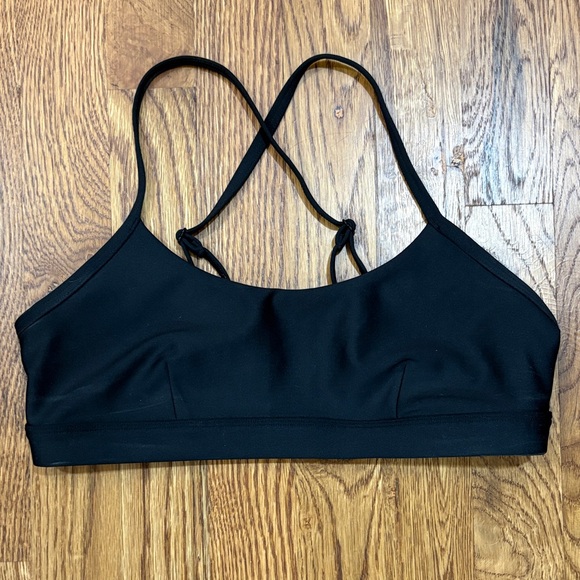 ALO Yoga | Intimates & Sleepwear | Alo Yoga Black Crossback Sports Bra ...
